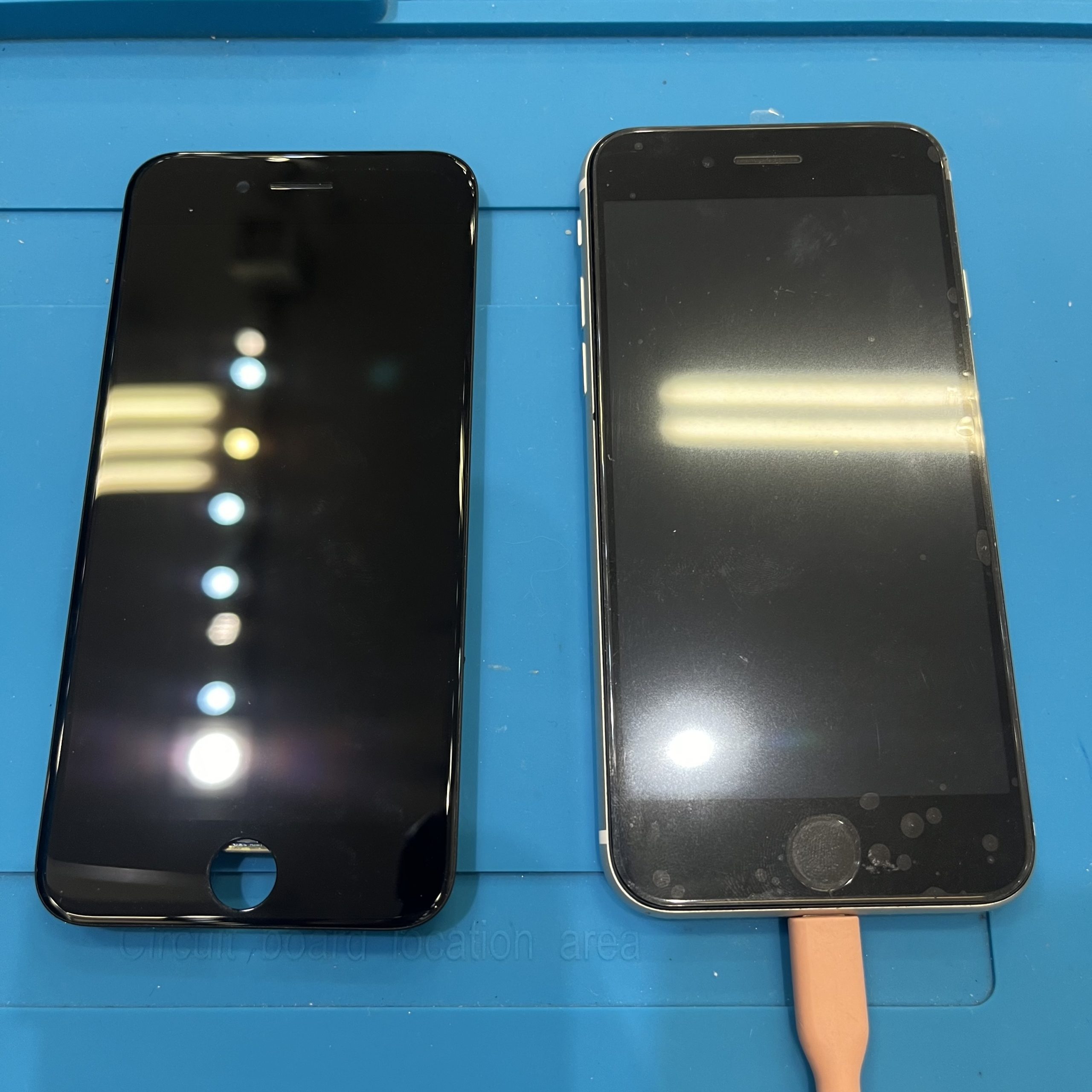 iPhoneSE2/画面交換/東区からご来店 | iPhone修理・iPad修理 スマートクール イオンモール香椎浜店